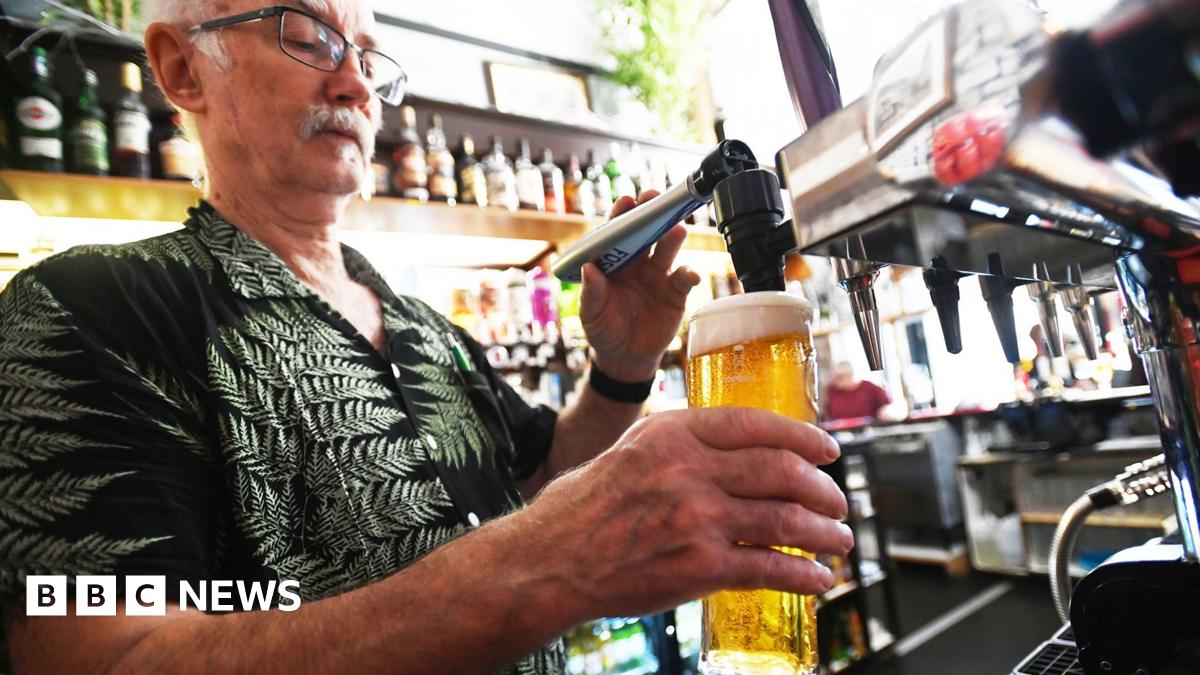 British pubs closing at a rate of almost two per day in 2026 - BBC News