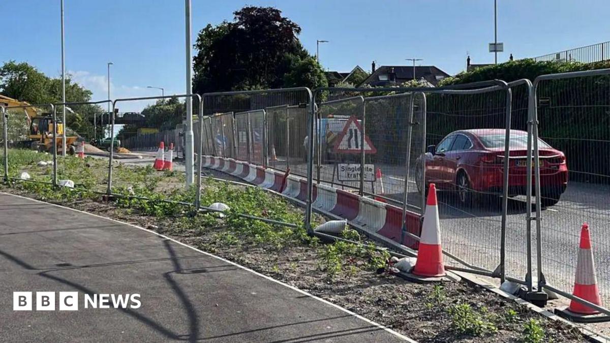 Major road in Hastings project opens nine years late - BBC News