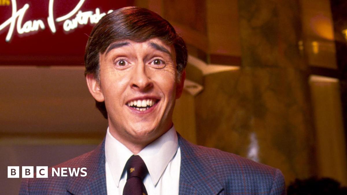 Back of the net! Alan Partridge fans to return to Norwich - BBC News