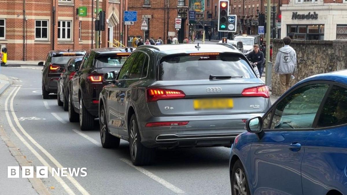 MP: Congestion charge 'misinformation' from Reform and Tories - BBC News