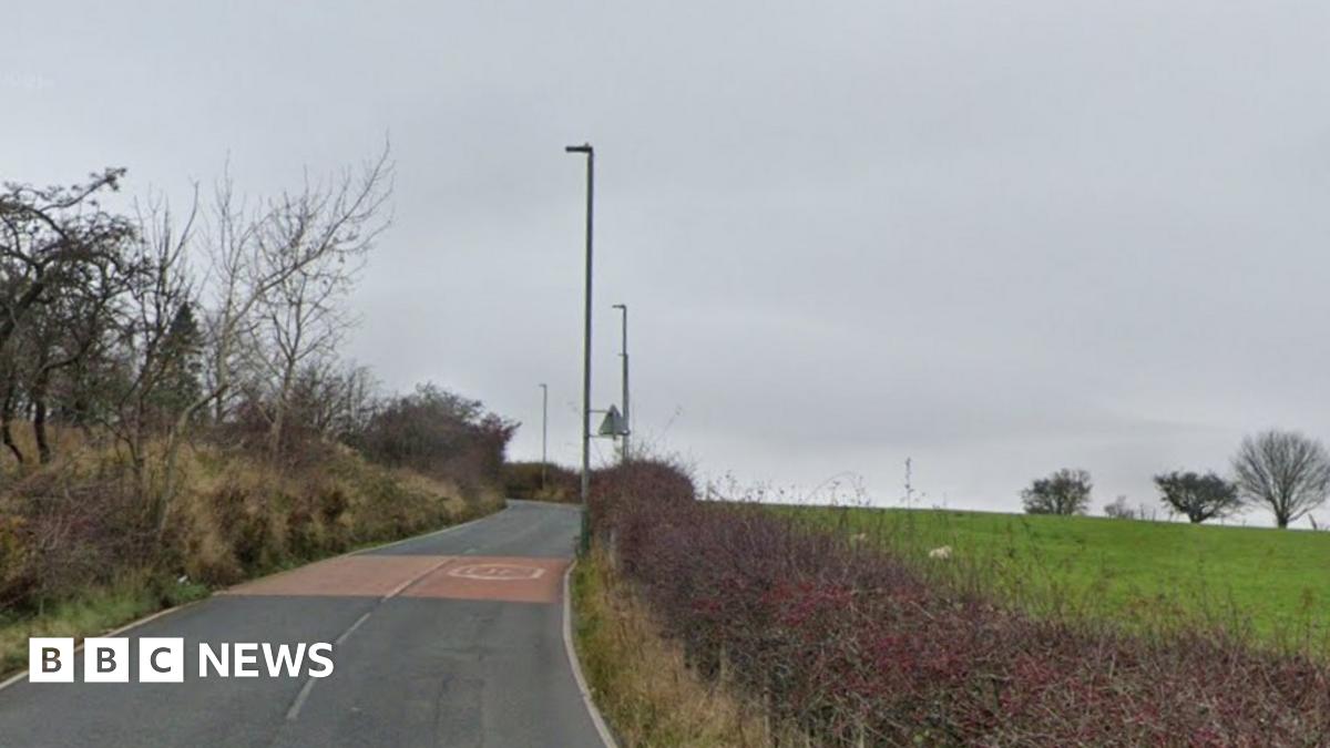 Merthyr Tydfil man arrested after driver dies in two-car crash - BBC News