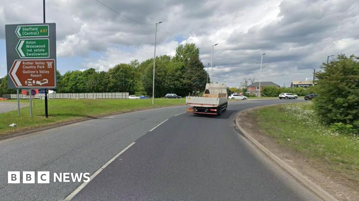 M1 junction named Rotherham's worst roundabout for crashes - BBC News
