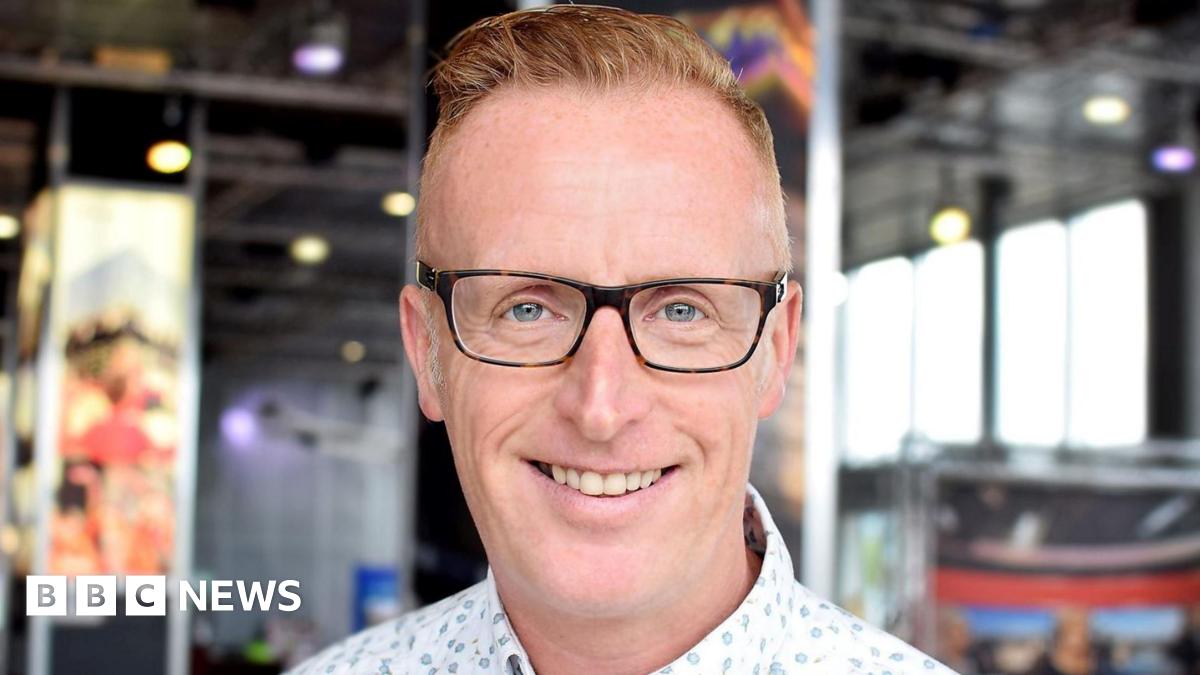 BBC Radio Scotland presenter takes break for cancer treatment - BBC News