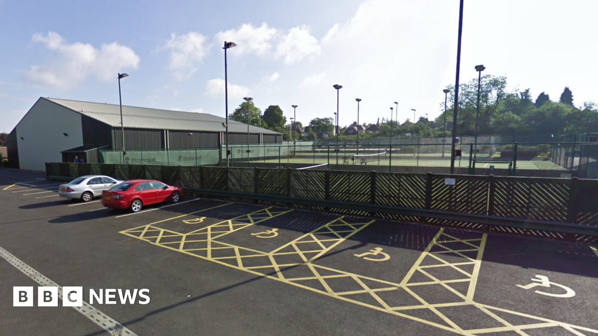 Plans for Sutton Coldfield padel courts approved - BBC News
