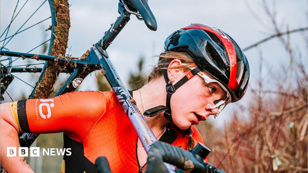 The cyclo-cross teen from Cornwall and her Olympic dream - BBC News