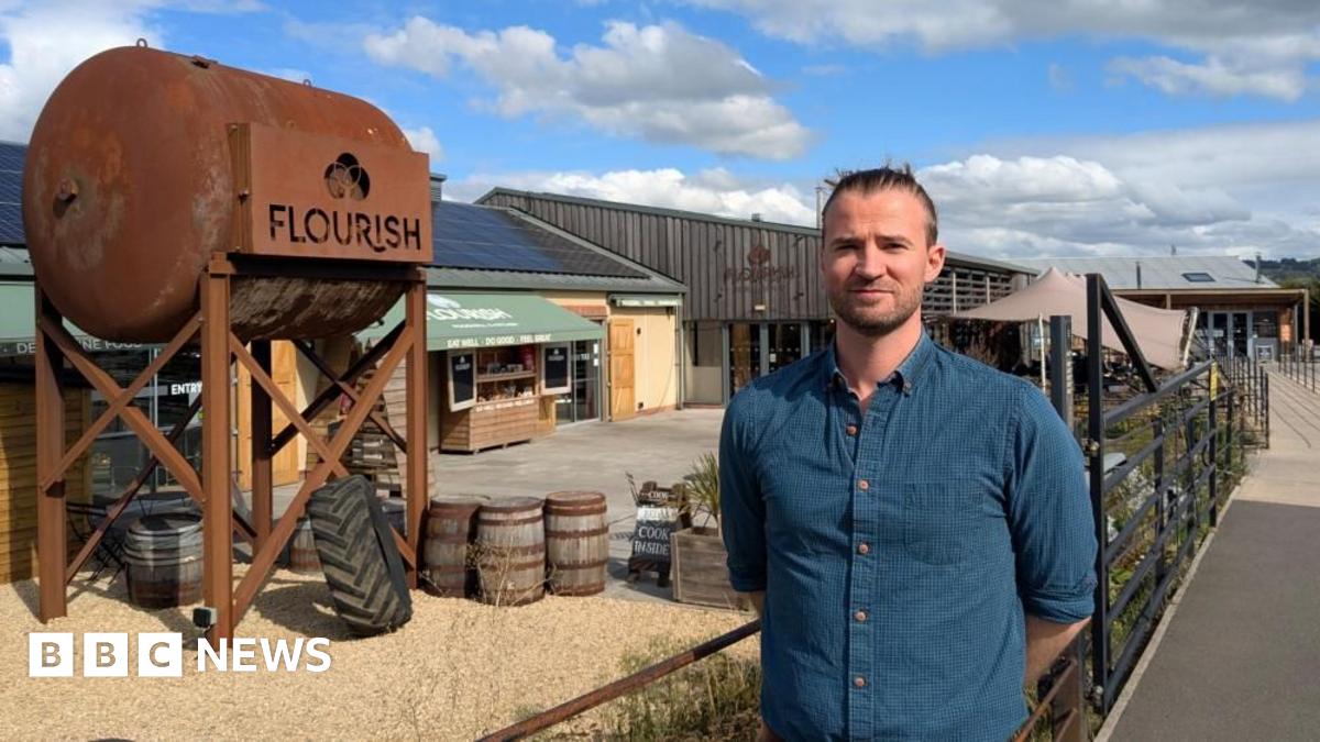 Work on A4 Bristol to Bath road disrupts schools and businesses - BBC News