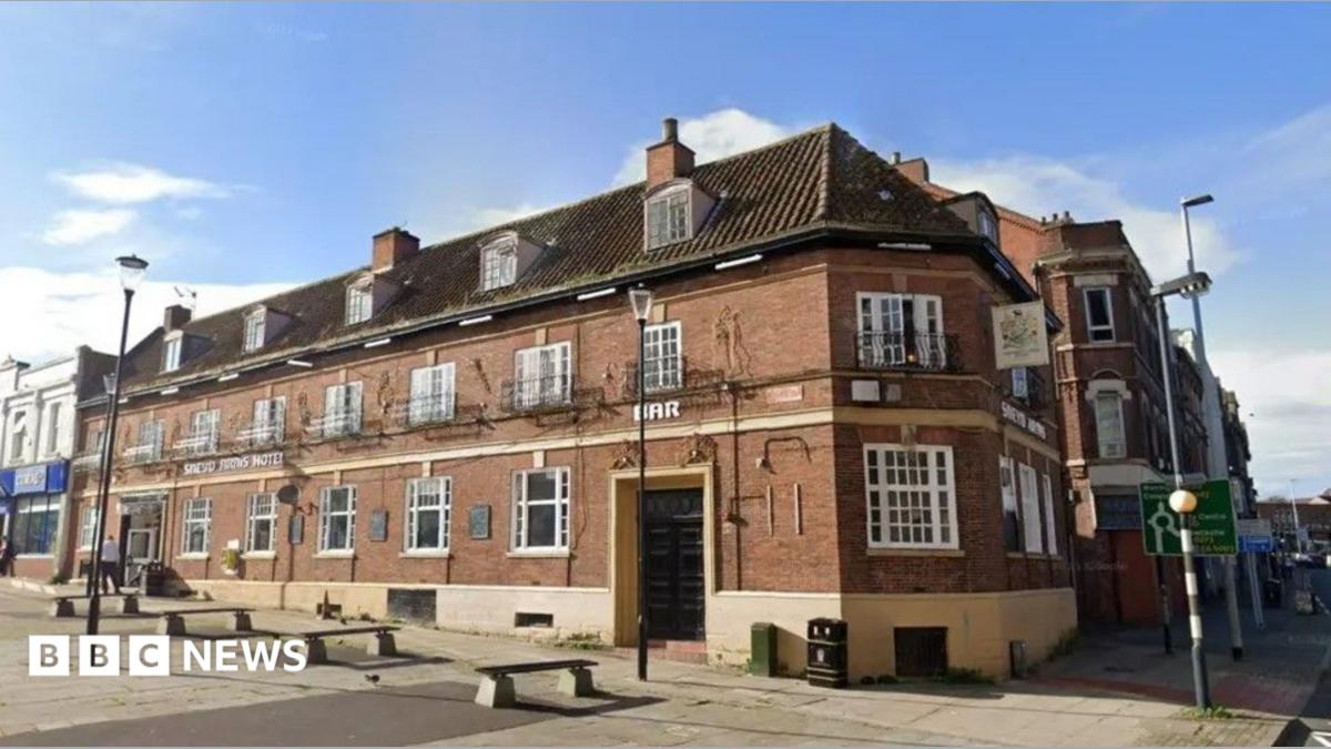 Tunstall's Sneyd Arms hotel not ruled out as place for homeless - BBC News