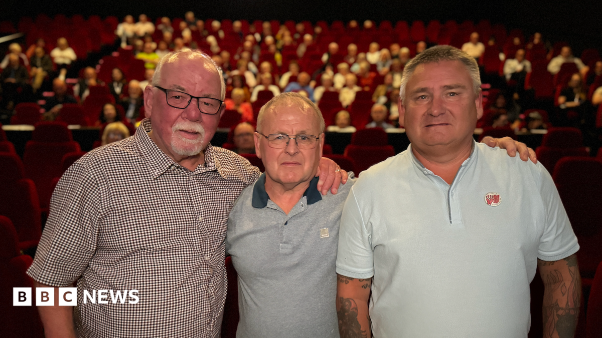 Final Durham miners' stories told in Last Men Standing film - BBC News