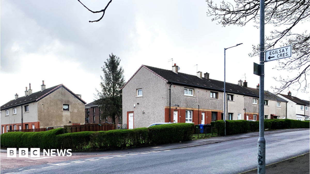 Woman, 72, and boy,12, in hospital after Glasgow gang feud attack - BBC ...
