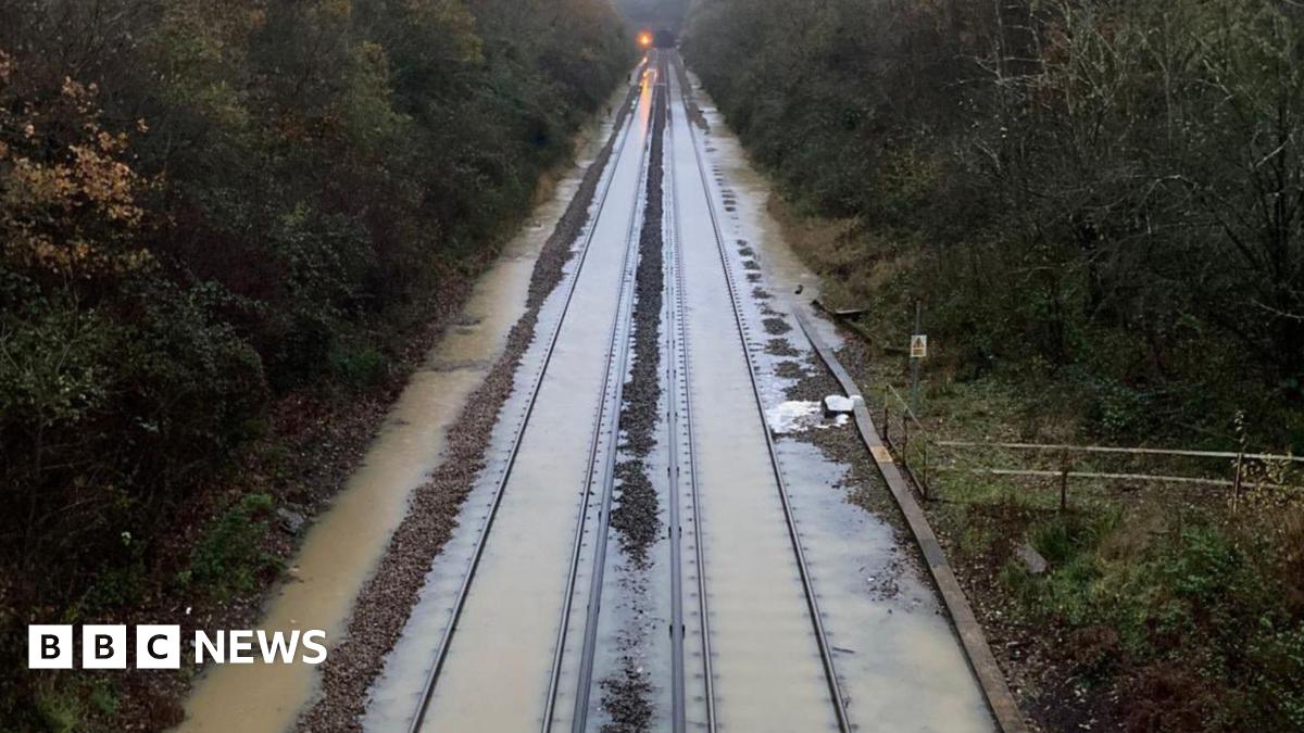 Storm Conall: Road and rail disruption in Kent, Surrey and Sussex - BBC ...
