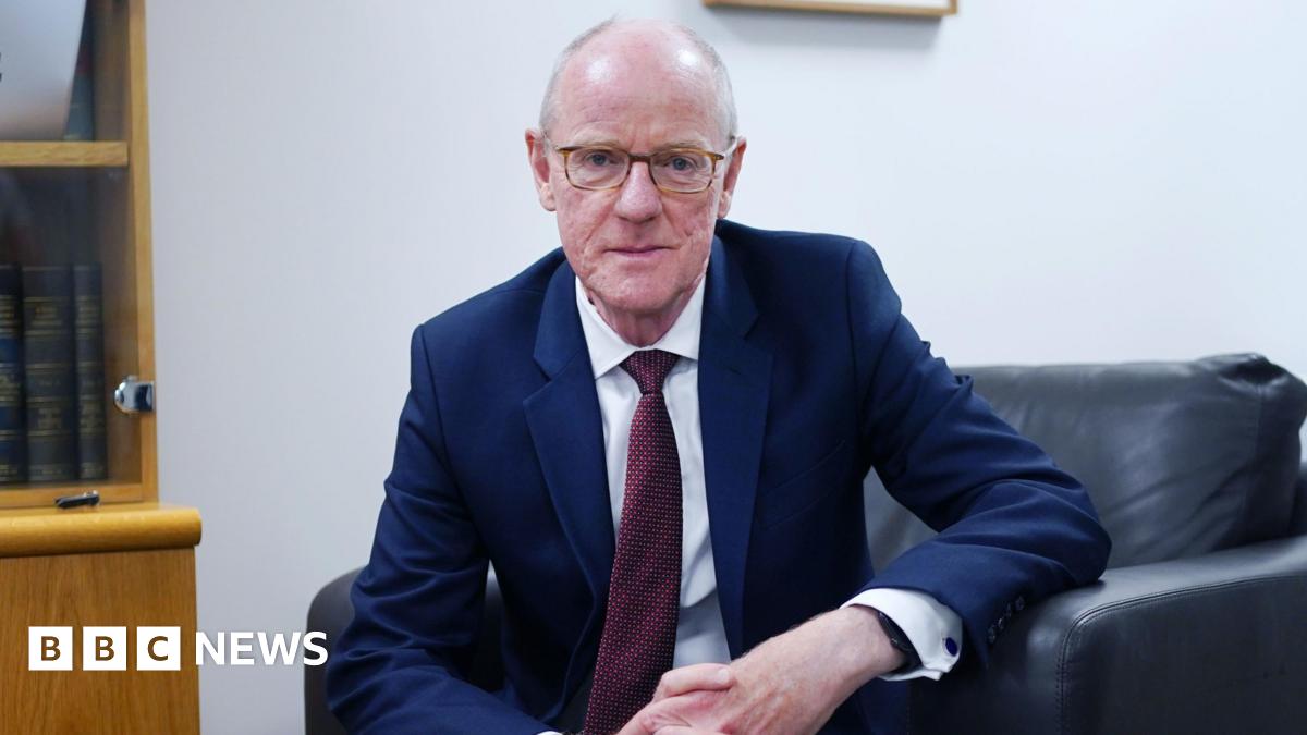 Nick Gibb: Bognor Regis and Littlehampton MP to stand down - BBC News