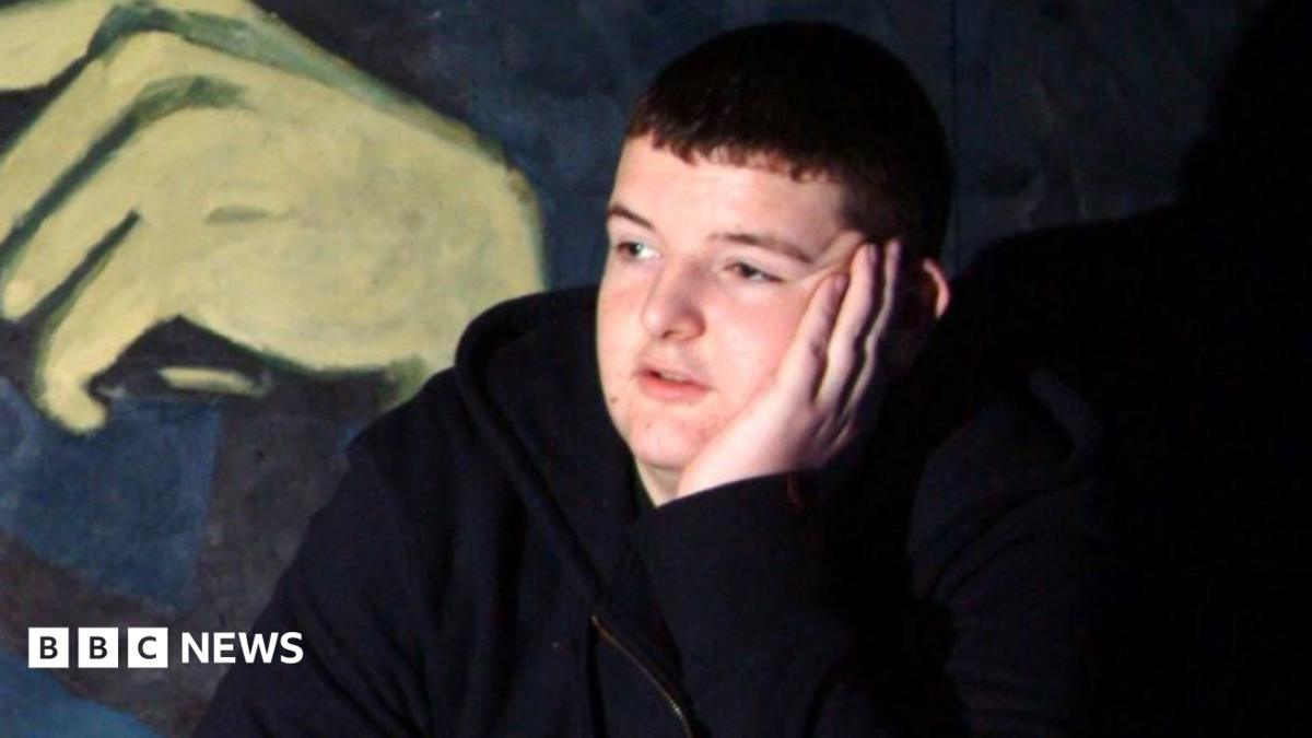 'Get it up ye!' How 17-year-old Kevin Bridges conquered the world - BBC ...