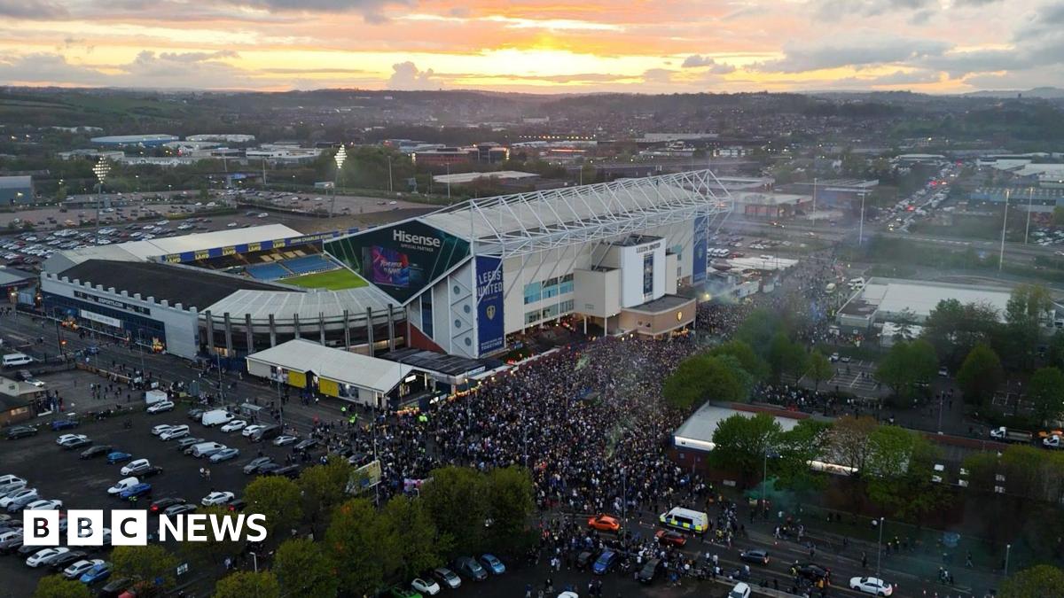 Expansion of Leeds United's Elland Road stadium backed by councillors ...