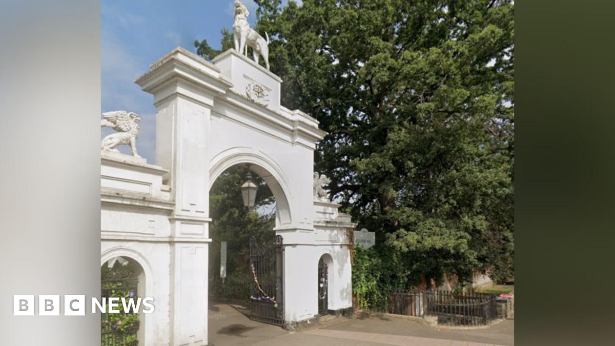 Council backs £250k proposal for Bourne Hall Museum improvements - BBC News