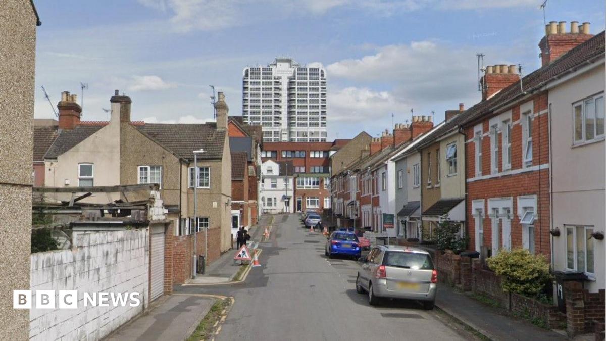 Swindon man found guilty of threatening to kill partner - BBC News