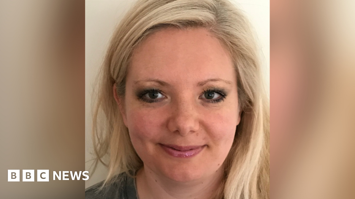York woman plans charity skydive to thank MS support group - BBC News