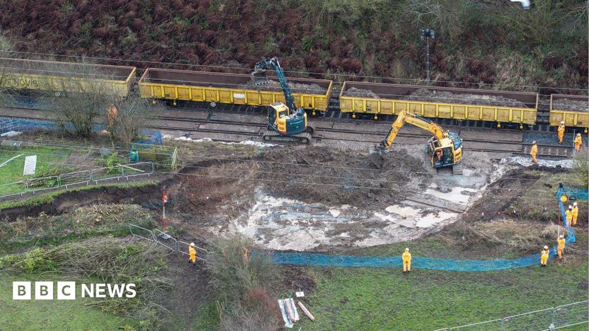 Train line between Barrow and Lancaster reopens after repairs - BBC News