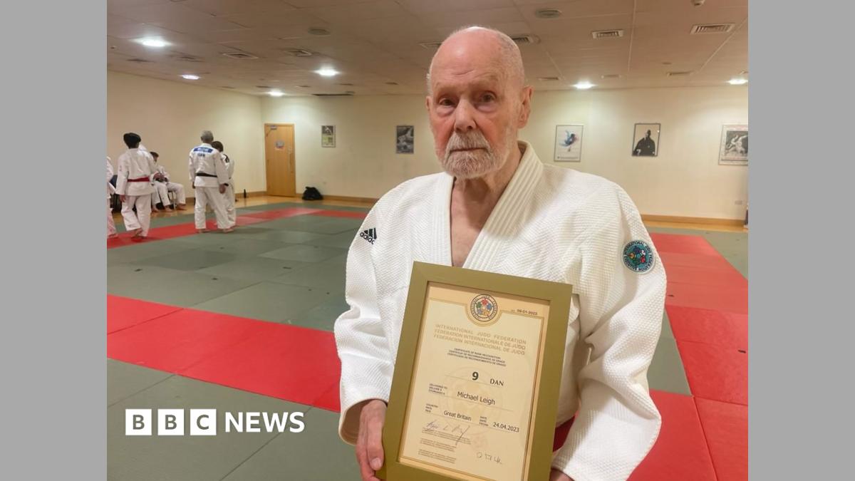 Crawley coach, 90, awarded judo's second highest grade - BBC News