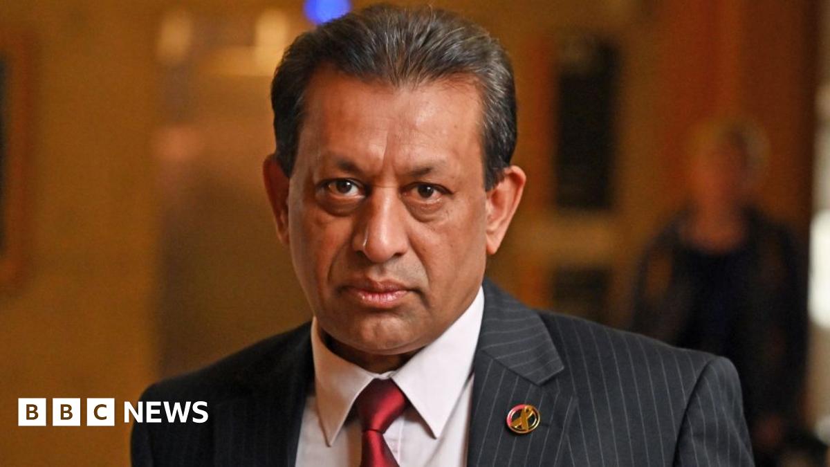 MSP Foysol Choudhury suspended by Labour over harassment claim - BBC News