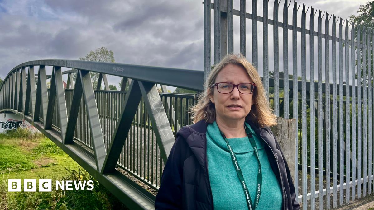 Fears over future of Ottery St Mary's storm-damaged bridge - BBC News