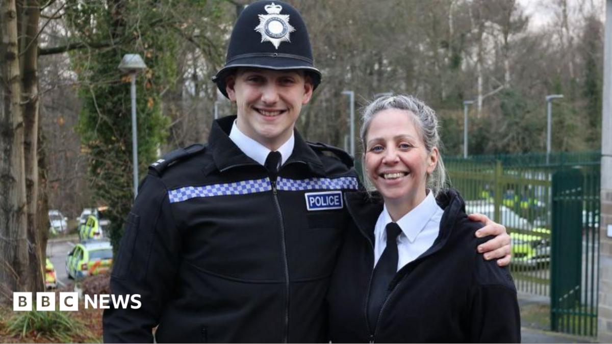 'My officer mum inspired me to join Nottinghamshire Police' - BBC News