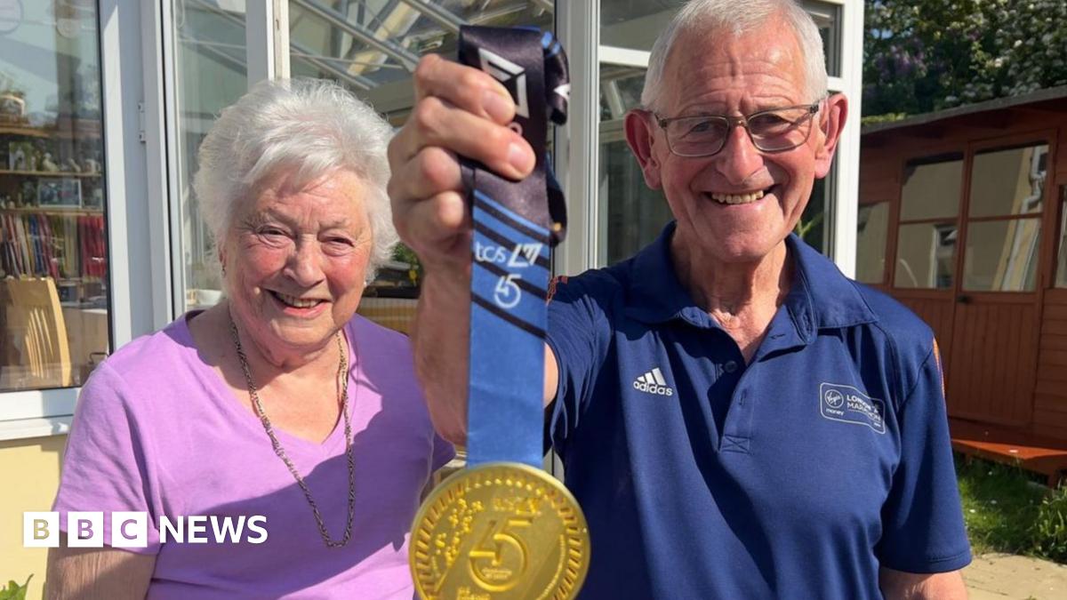 The 83-year-old runner who has finished every London Marathon - BBC News