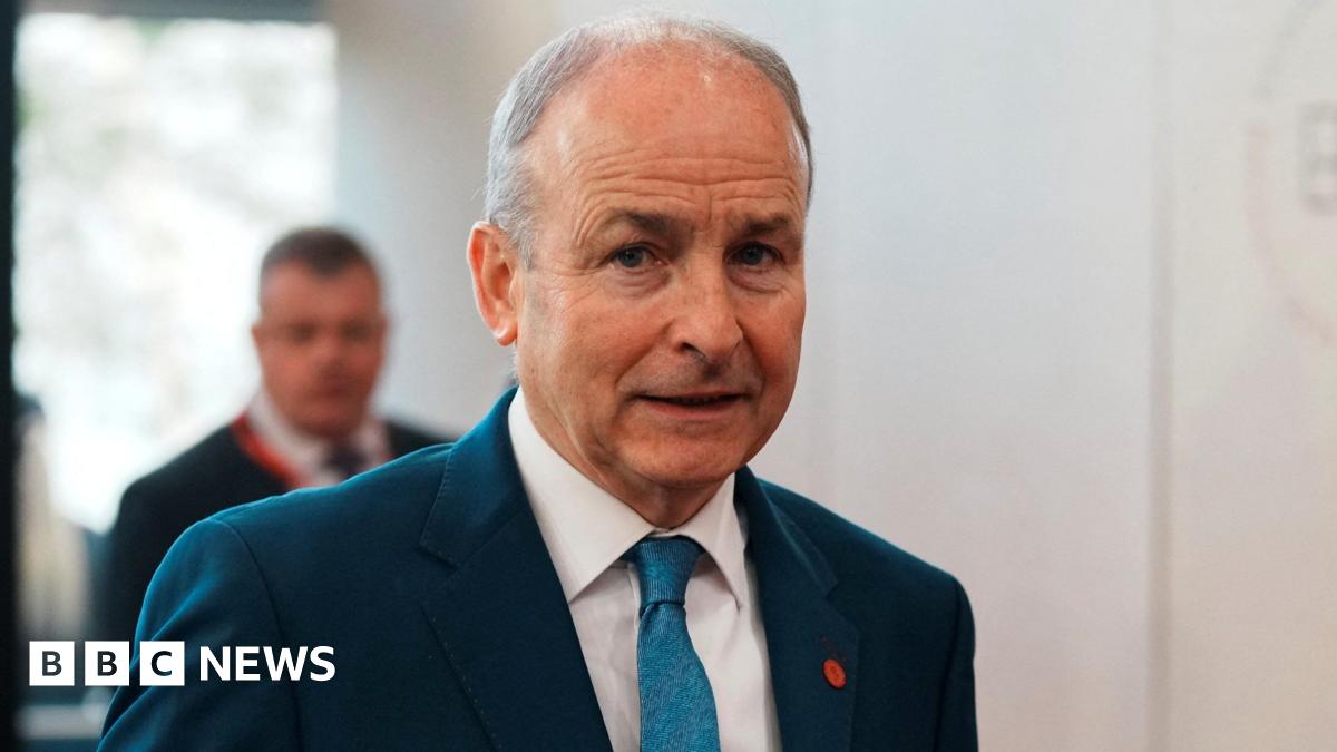 Jim Gavin withdrawal 'tough day for' Fianna Fáil - Micheál Martin - BBC News