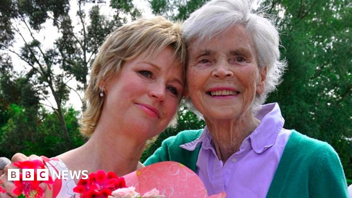 Sally Magnusson: Will I be diagnosed with Alzheimer's like my mother ...
