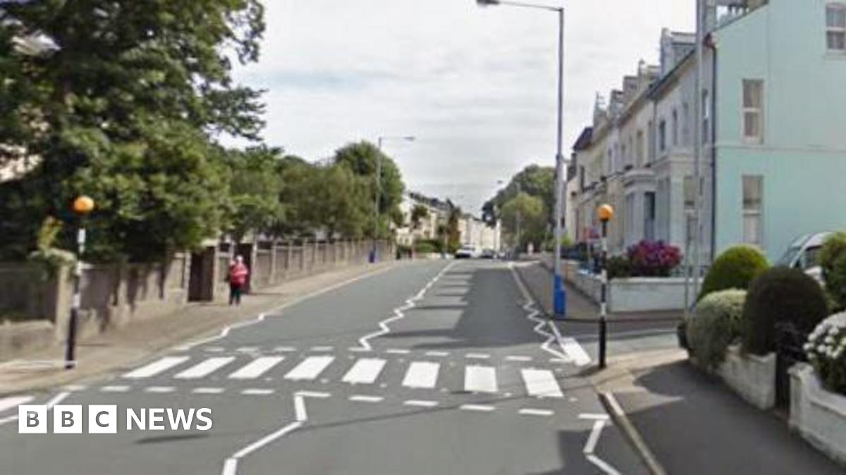 Delays expected during Douglas bus stop improvement - BBC News