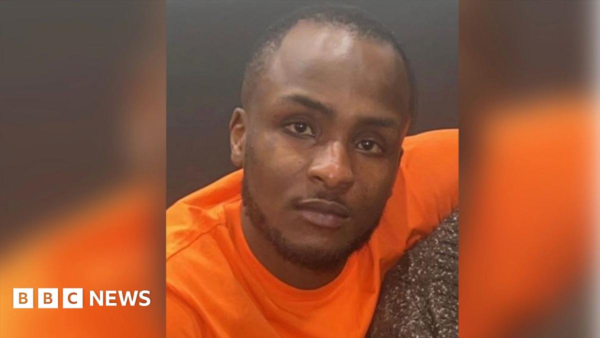 'Devoted' dad Sanchini Thompson named as Catford stabbing victim - BBC News