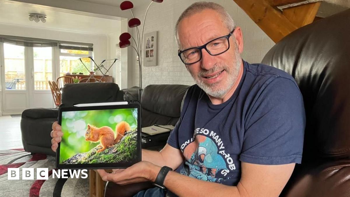 Yorkshire man with MND to show photography at Rob Burrow Centre - BBC News
