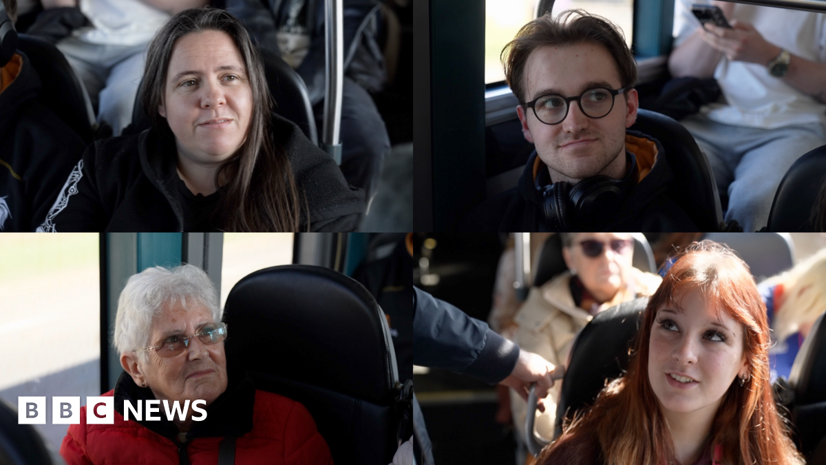 Lincolnshire bus services criticised ahead of mayoral takeover - BBC News