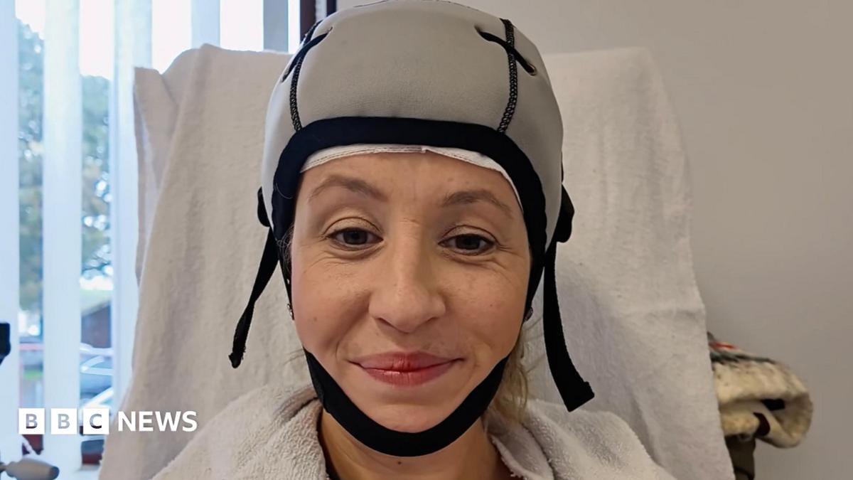 Presenter Mari Grug says breast cancer care has been 'a battle' - BBC News
