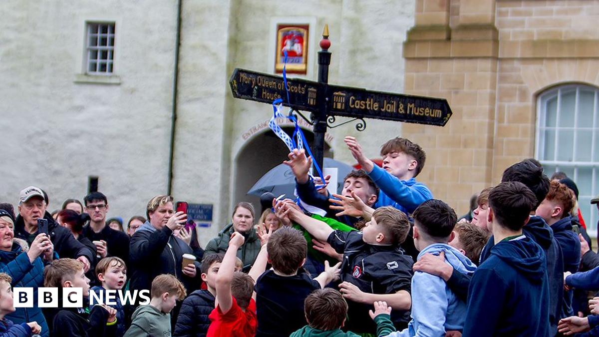 In pictures: Jedburgh ba' game takes to the streets - BBC News