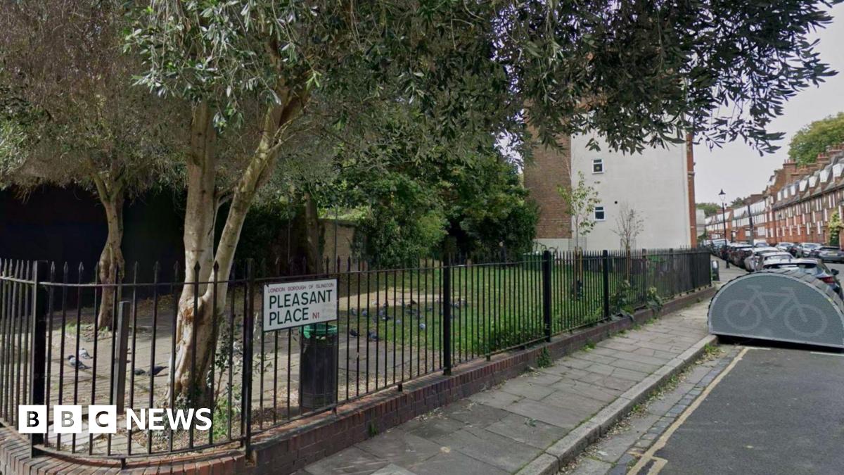 Islington Council identifies potential sites for travellers - BBC News