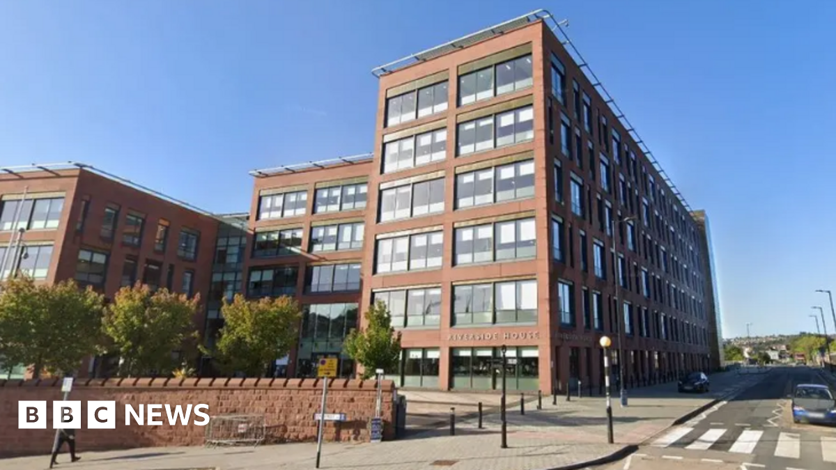 Rotherham council to write off £460k developer debt - BBC News