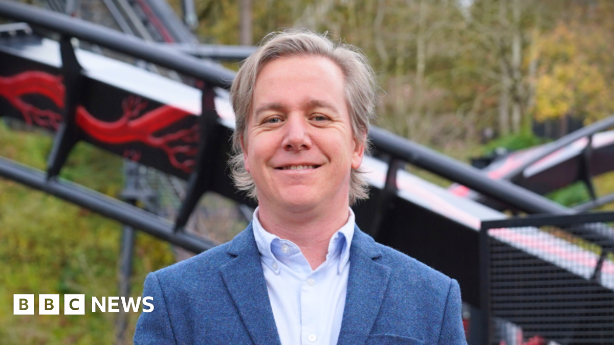 Alton Towers boss chosen as next CEO of Reform UK-run council - BBC News