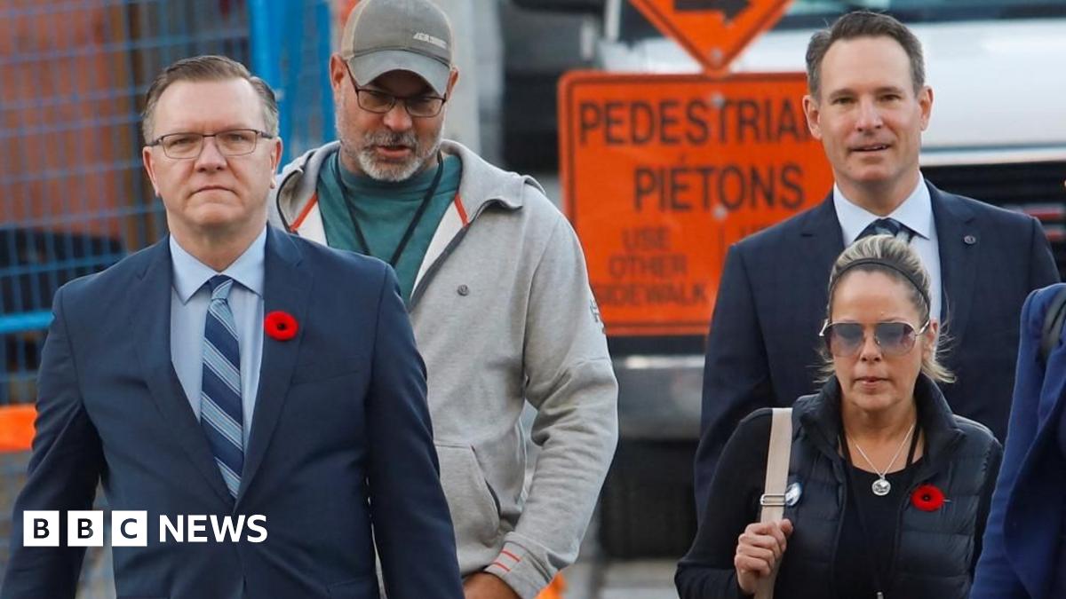 Canada Freedom Convoy leaders found guilty of mischief - BBC News