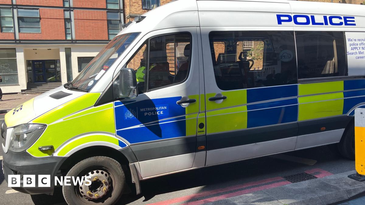 Met Police officer sacked for sexual assault, force says - BBC News