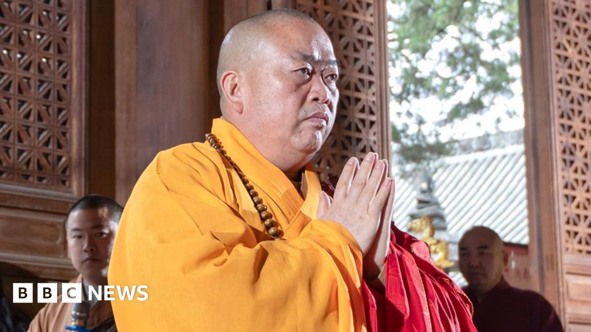 Pinkchyu fucked her identity is a CD with average looks, a