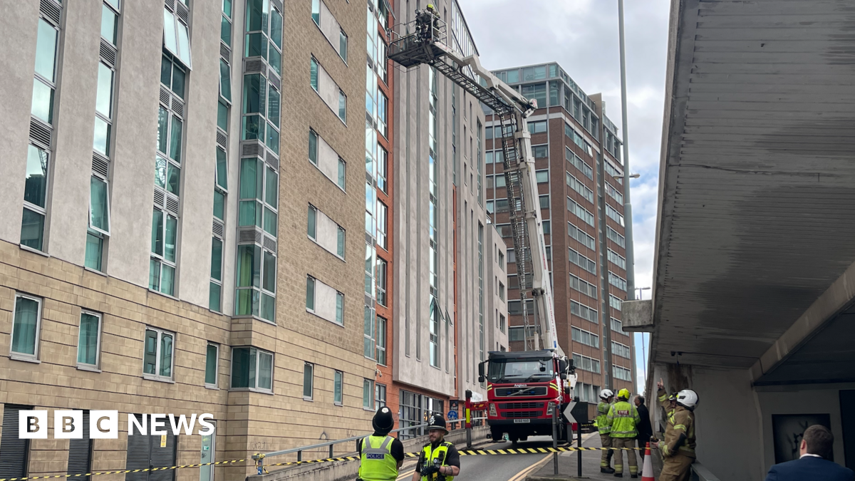 Unstable high-rise block forces Birmingham city centre road closure ...