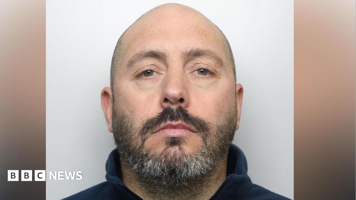 Wakefield businessman jailed for Hong Kong gun part smuggling - BBC News