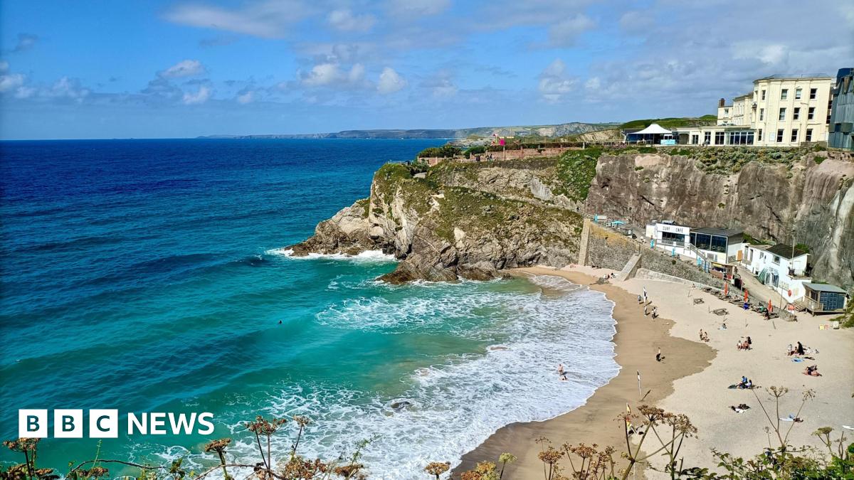 South West had unusually warm weather in 2025 - BBC News