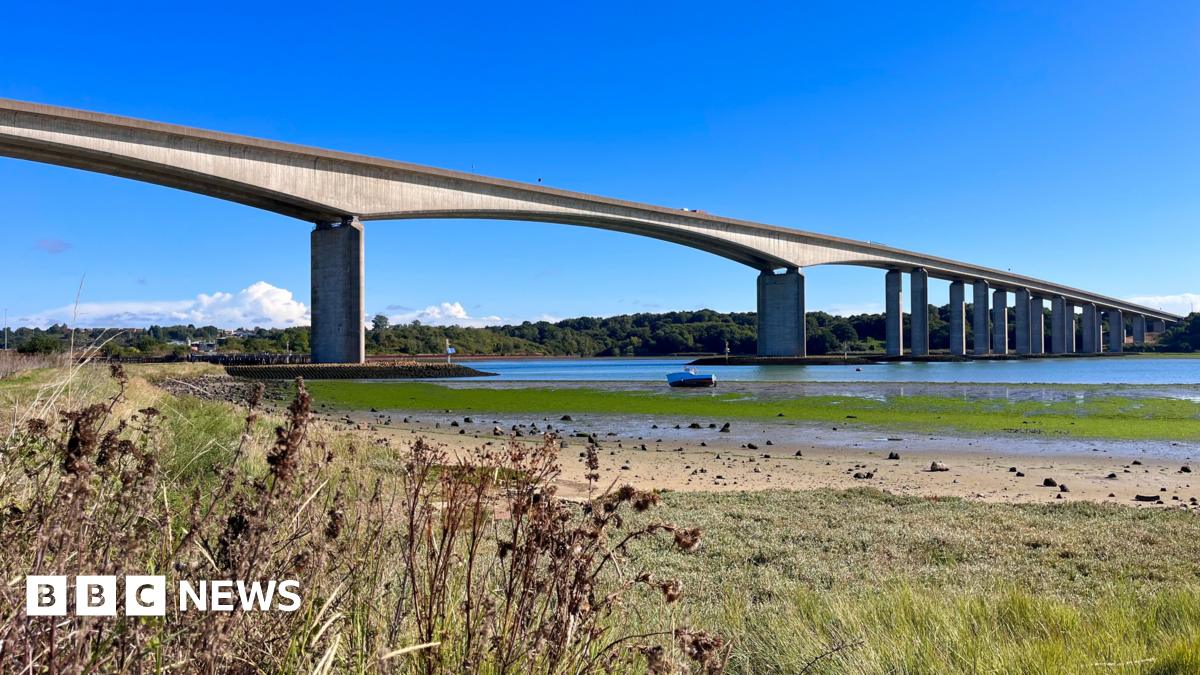 Orwell Bridge joint replacement works to begin by April - BBC News