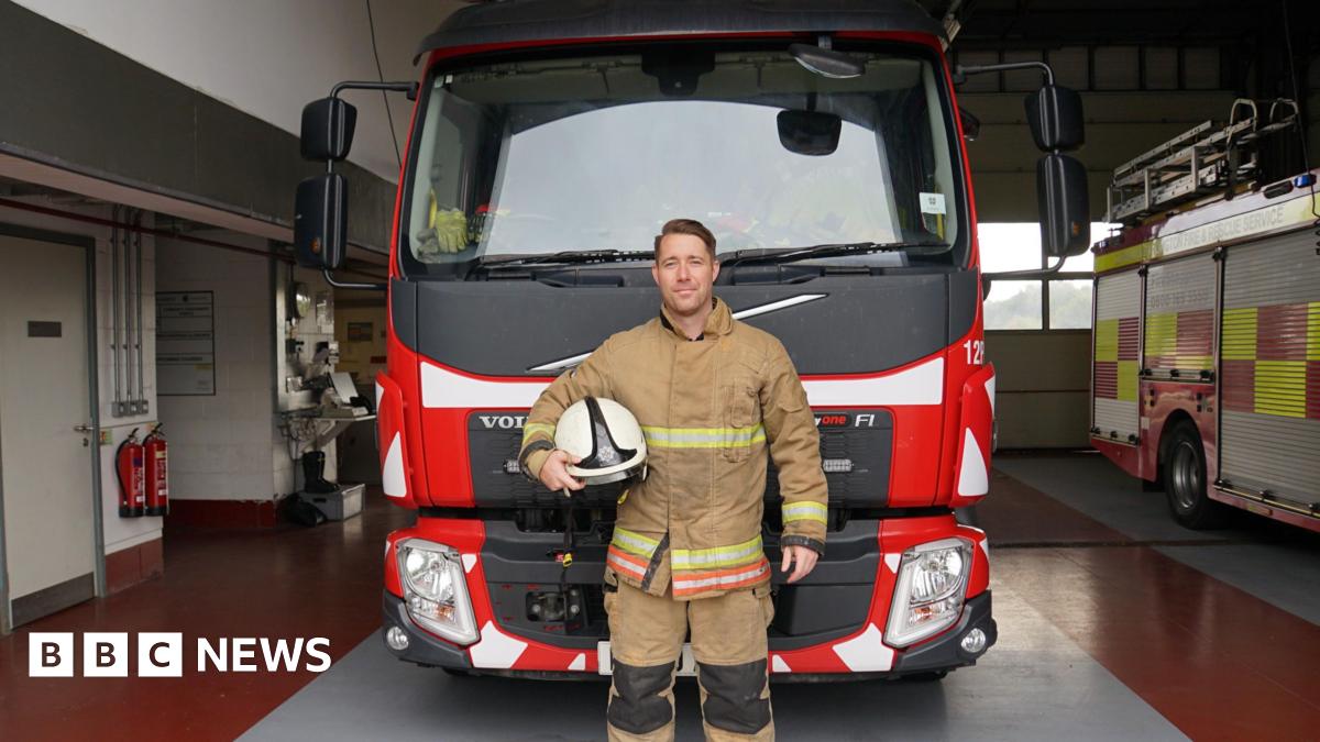 County Durham's fire service wants more on-call firefighters - BBC News