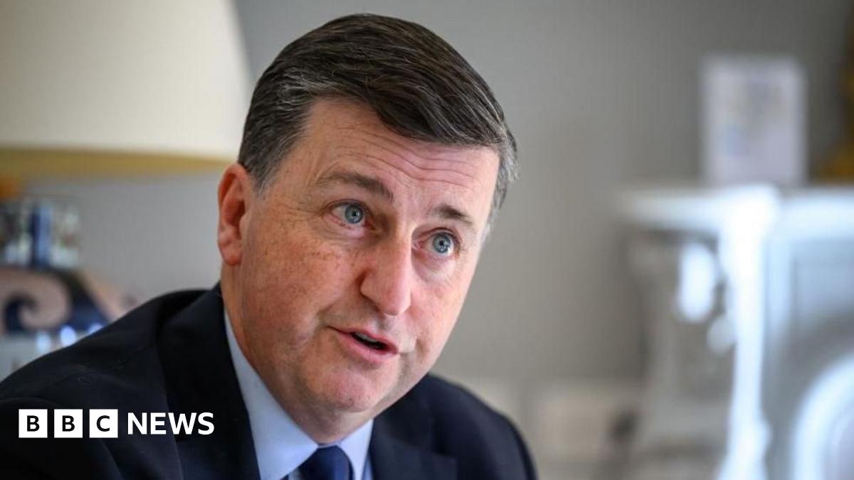 Douglas Alexander says Labour can 'disprove the critics' - BBC News