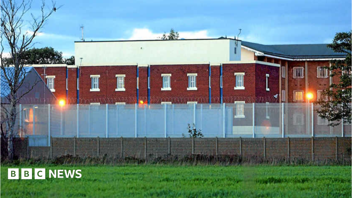 Homeless ex-convict died in Stoke days after prison release - BBC News