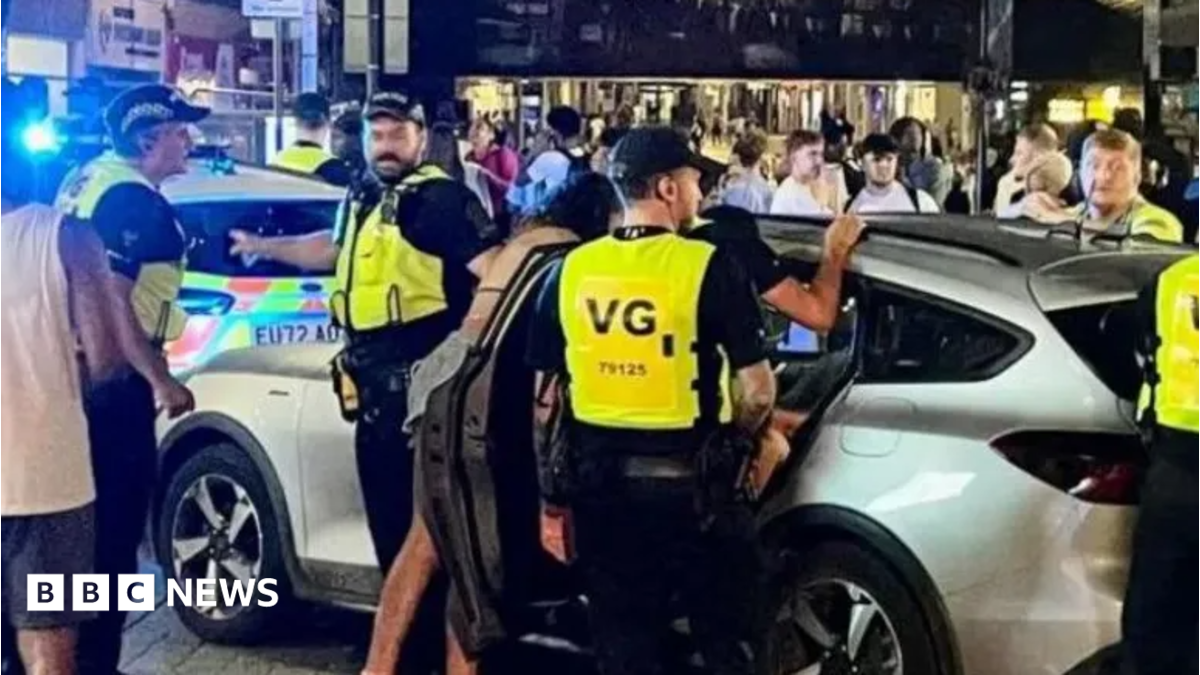 Southend: Eighth teenager charged after city disturbance - BBC News