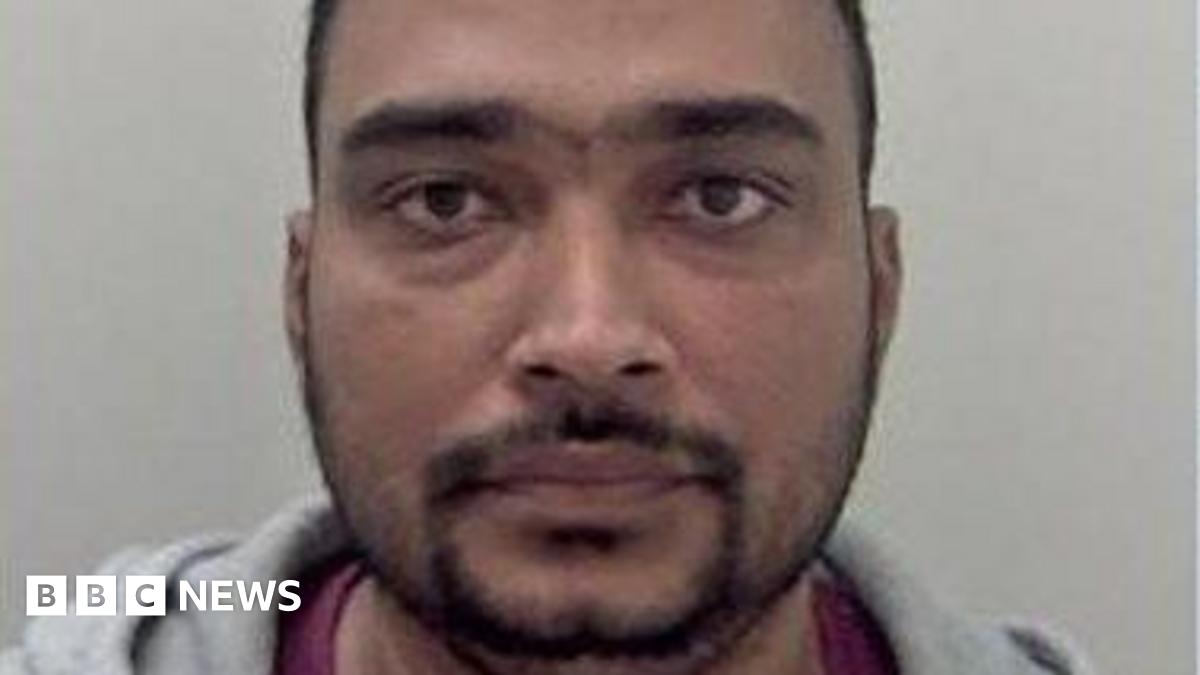 Kent man jailed for sexual assault in bar he managed - BBC News