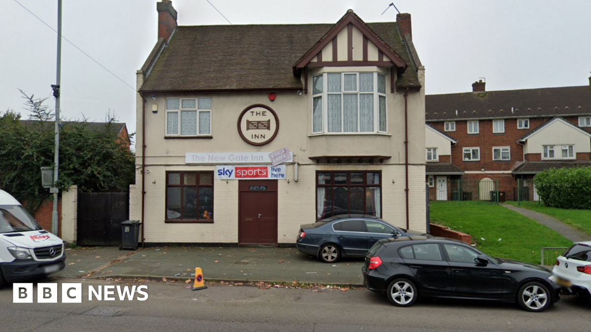 'Poorly run' pub's licence in Wolverhampton suspended after brawl - BBC ...